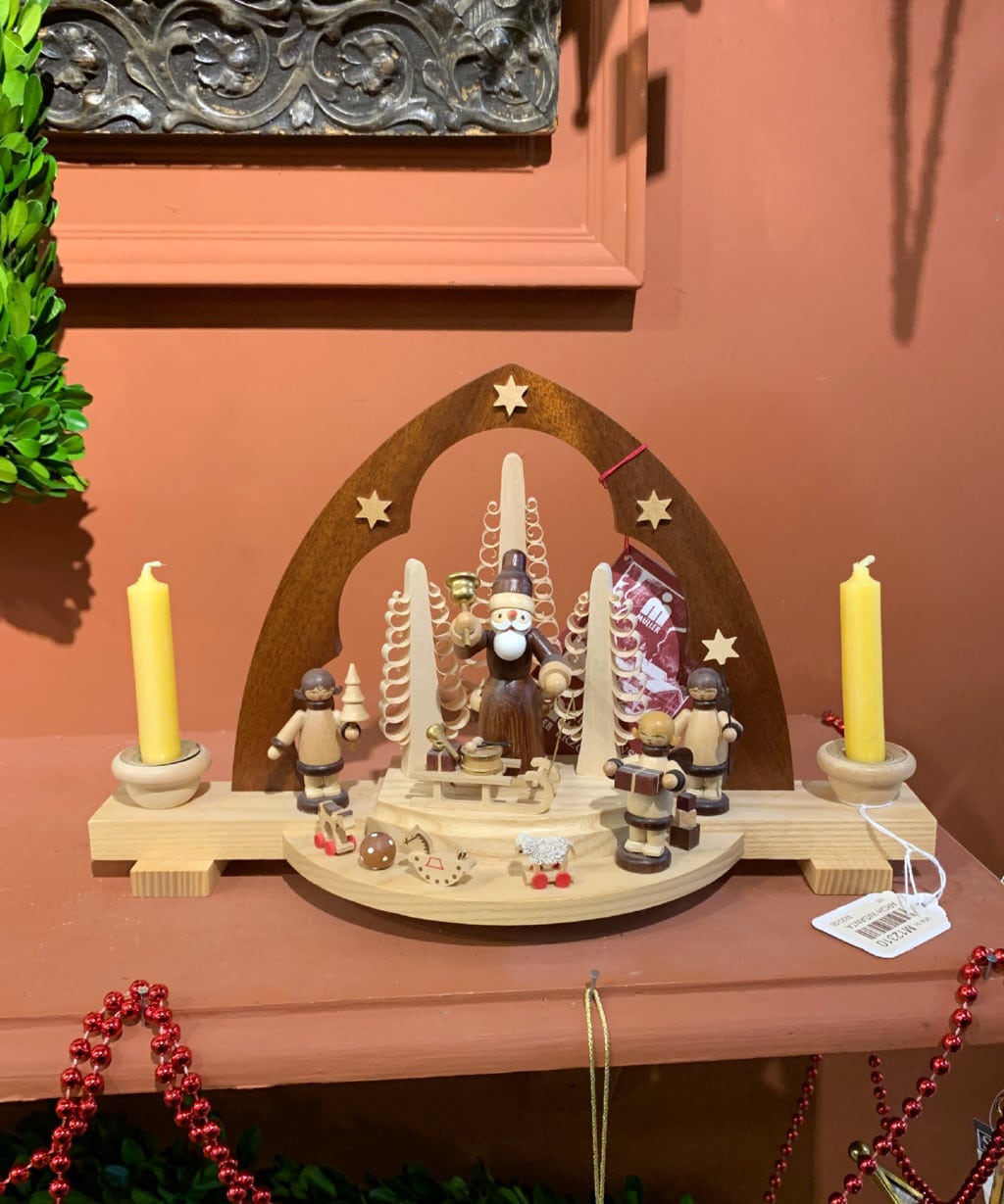 German Arch with Santa from Vaillancourt